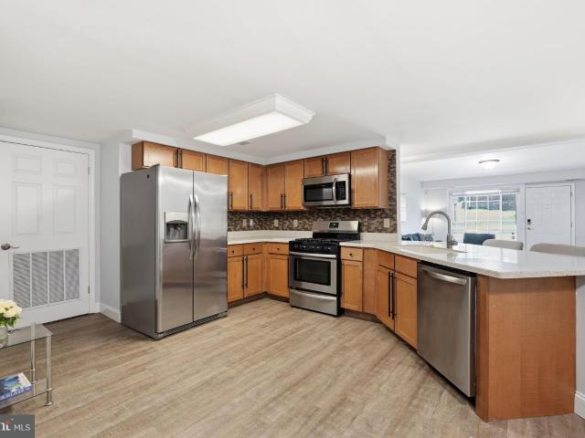 1603 N Van Dorn St, Alexandria, VA 22304 | MLS #VAAX2058