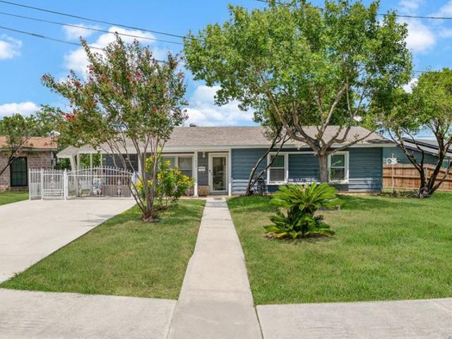 1603 Arroya Vista Dr, San Antonio, TX 78213