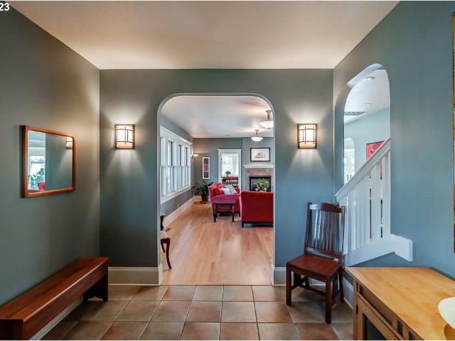 1603 berkeley ln