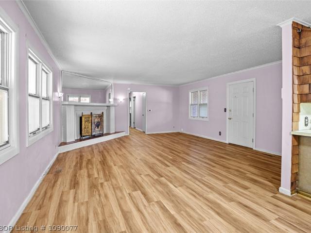 1603 Central Street