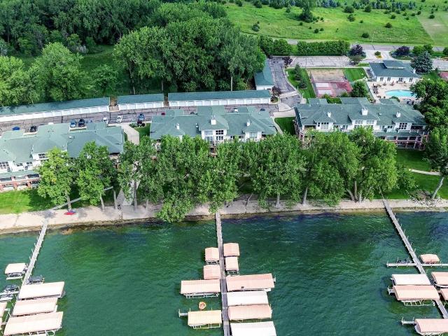 1603 Chalstrom Beach Road # 202