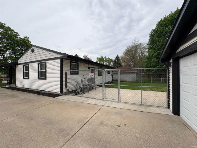 1603 Crestwood Boulevard