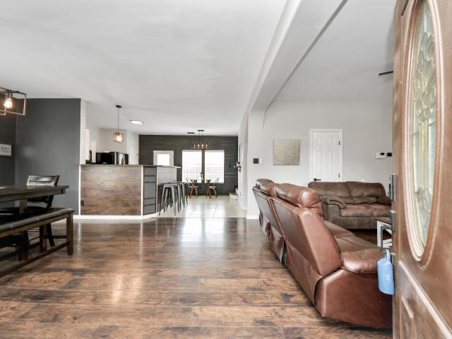 1603 Dove Run