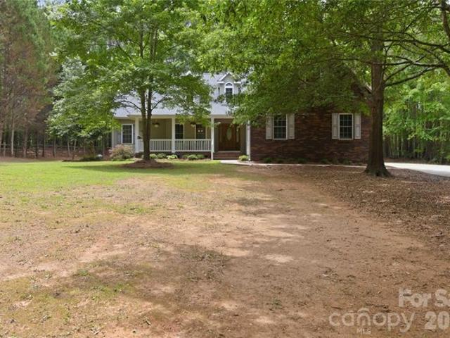 1603 Hunters Place Rd, York, SC 29745