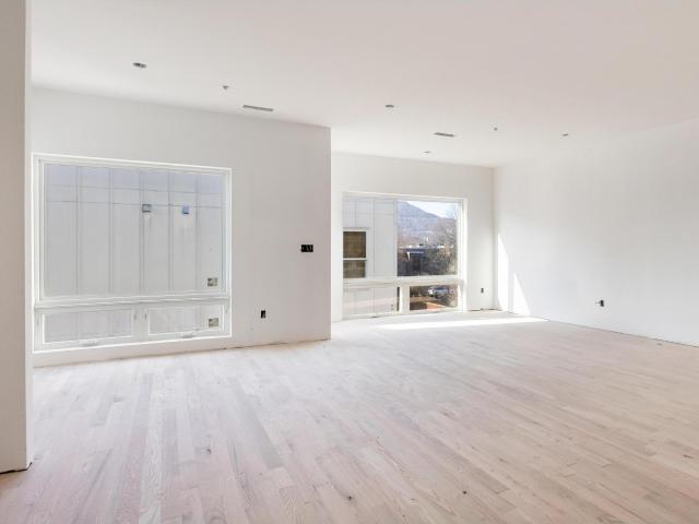 1603 Long Street # 306