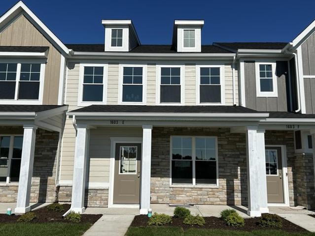 1603 Parkside Ln Unit E, Dyer, IN 46311