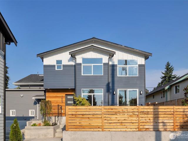 1603 SW Kenyon St, Seattle, WA 98106 | MLS #2501 | Compass