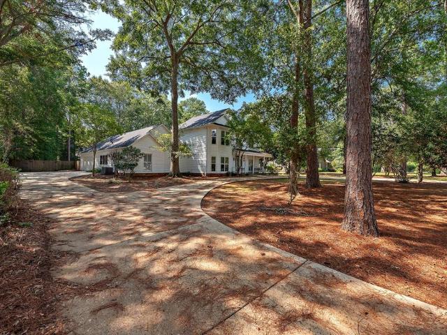 1603 Selkirk Dr