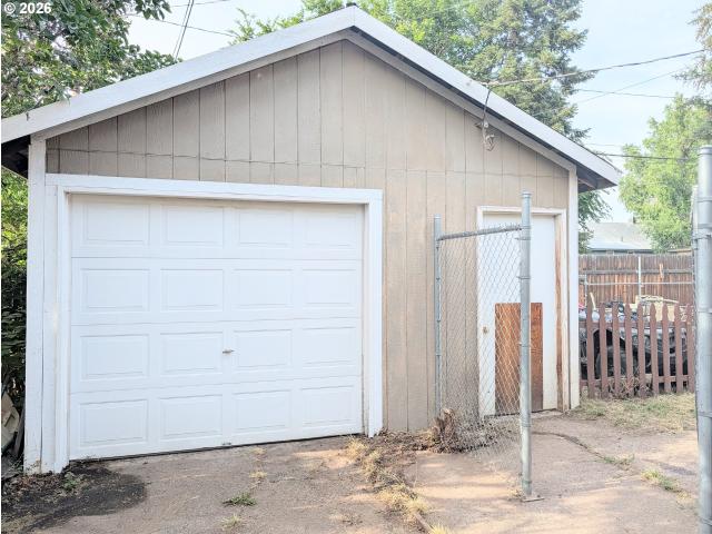1603 y ave