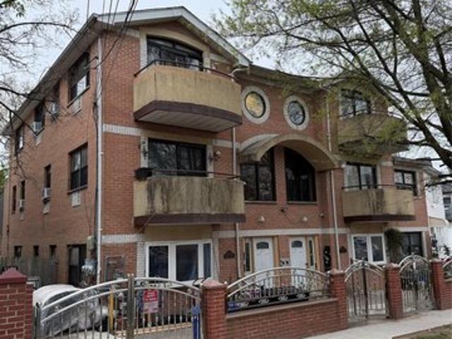 160 02 Normal Rd, Jamaica, NY 11432
