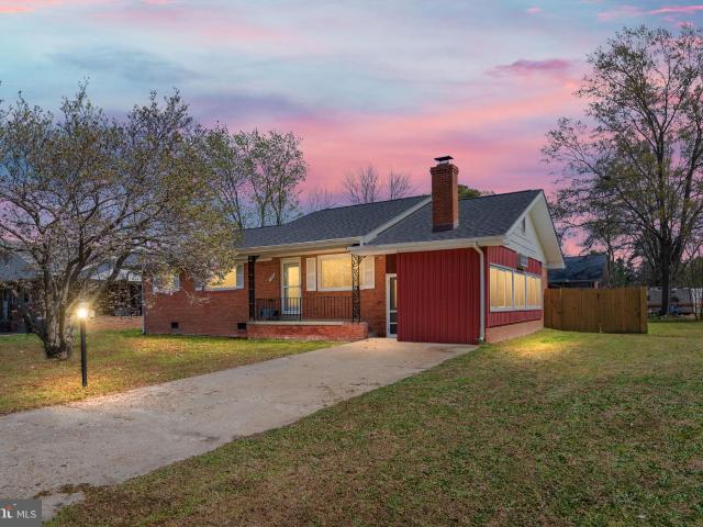 160 12th St, Colonial Beach, VA 22443 | MLS #VAWE2011