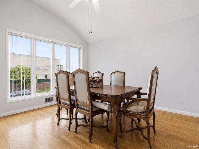 160 1 nd Street