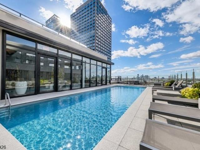 160 1st St Apt 1111, Jersey City, NJ 07302