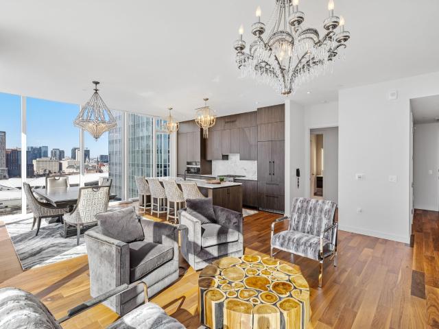 160 2nd Ave S # 1602