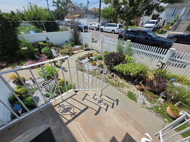 160 4 th Street