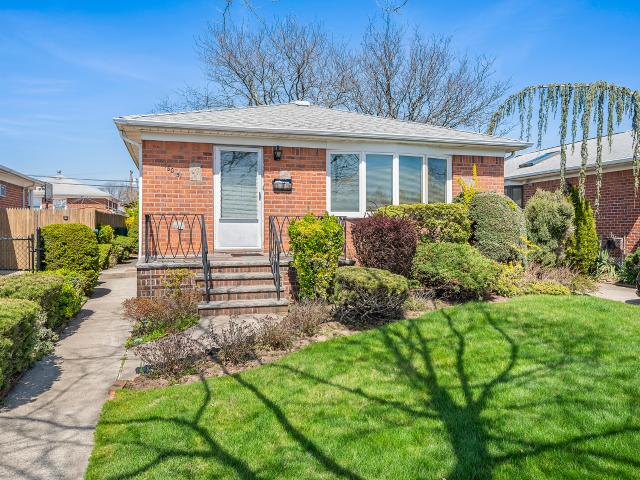 160 5 th Road, Queens, NY