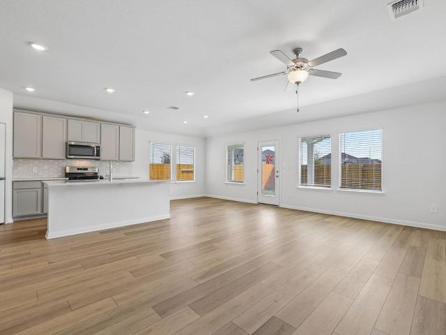 160 Coopers Hawk Crst
