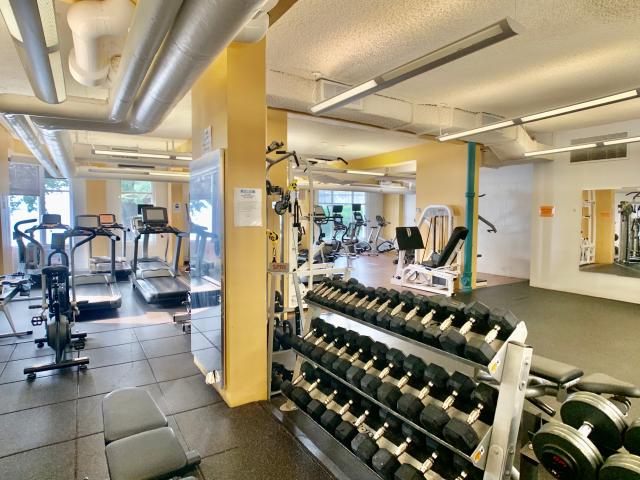 160 Cabrini Boulevard, Unit 10