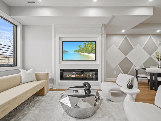 160 Central Ave # 1