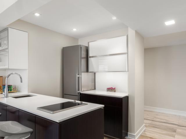 160 CENTRAL Park S 1830/1