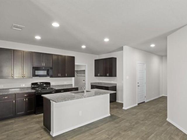 160 Chesterfield Dr