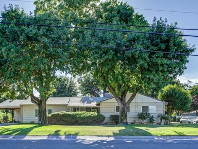 160 Chestnut Ave, Red Bluff, CA 96080