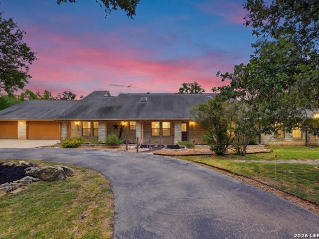 160 Creekwood Ct