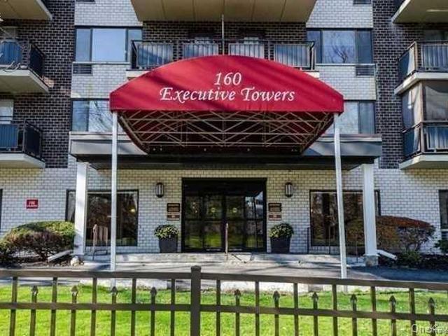 160 Academy St, Unit 3L, Poughkeepsie, NY 12601 | MLS #973666 | Compass