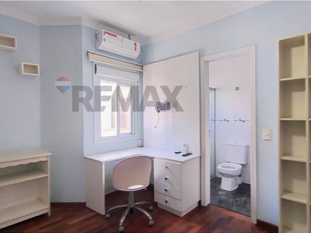 160 Área Útil Casa Alugar, 3 Dormitórios localizado em Rua Itapuí, 71 SHOPPING INTERLAGOS Vila Arriete, São Paulo, São Paulo, 04445040 | Brasil