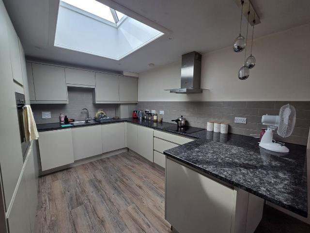 160 Armada Way, Plymouth PL1, 2 bed flat to rent, £1,200 pcm | PrimeLocation