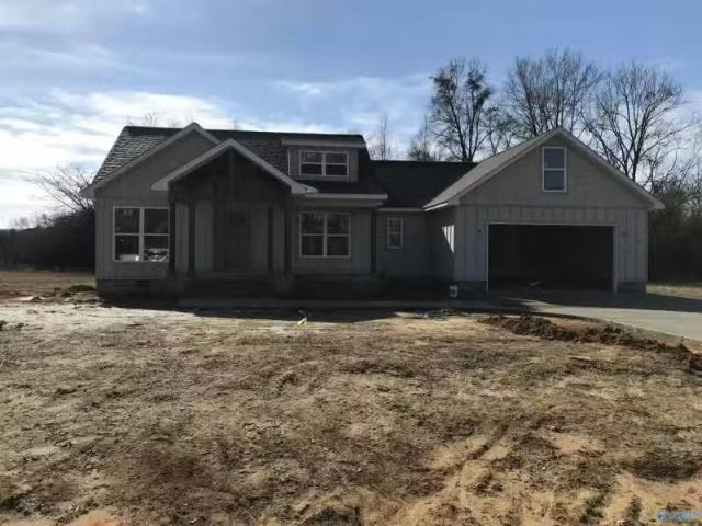 160 BENT RIVER DRIVE, GADSDEN, AL 35901 Single Family Residenc.