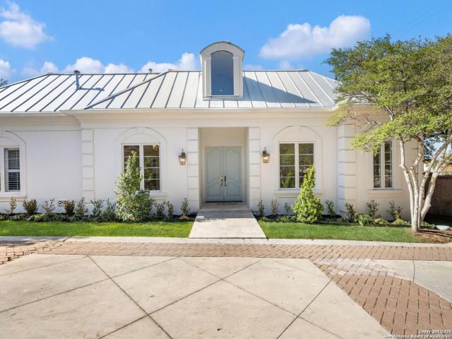 160 Burr Rd, San Antonio, TX 78209 | MLS #1930 | Compass