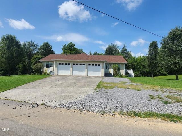 160 Byrd Dr, Kodak, TN 37764