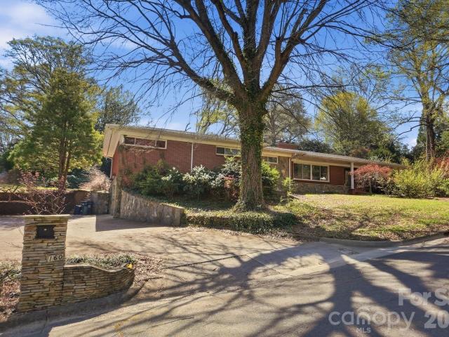 160 Glendale Avenue SE