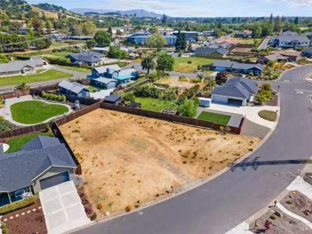160 Dorchester Ct, Santa Rosa, CA 95403 MLS 325036724