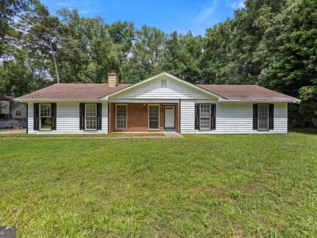 160 Derby Country Dr, Ellenwood, GA 30294