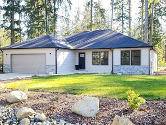 160 E Country Club Dr N, Union, WA 98592