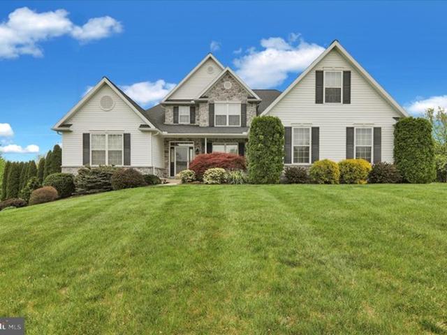 160 Eagleview Dr, Mohrsville, PA 19541