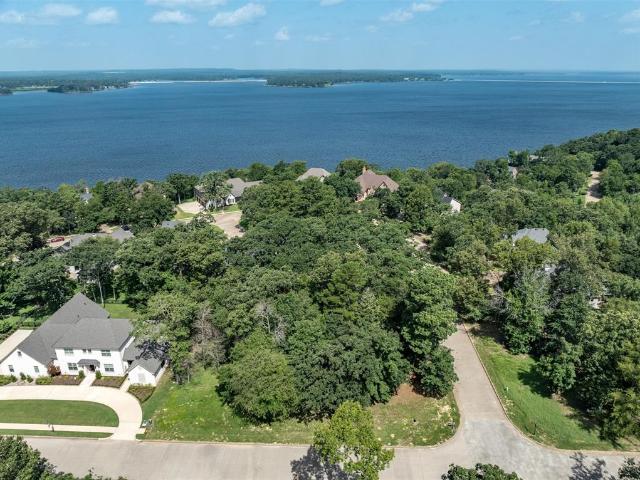 160 Eagles Bluff Drive