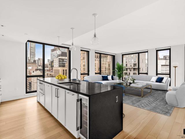 160 East 22nd Street, New York, NY