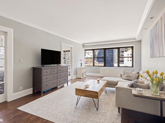 160 East 38th Street, New York, NY