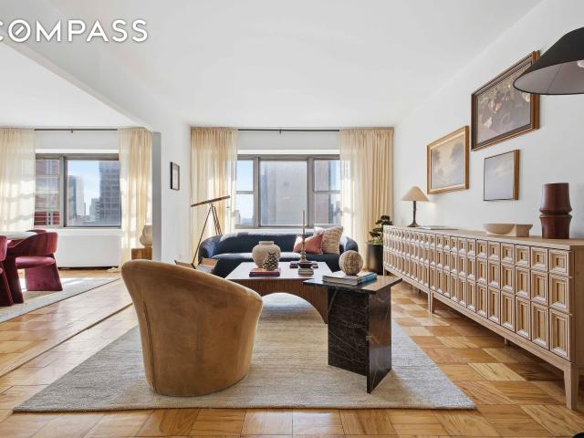 160 East 38th Street, New York, NY