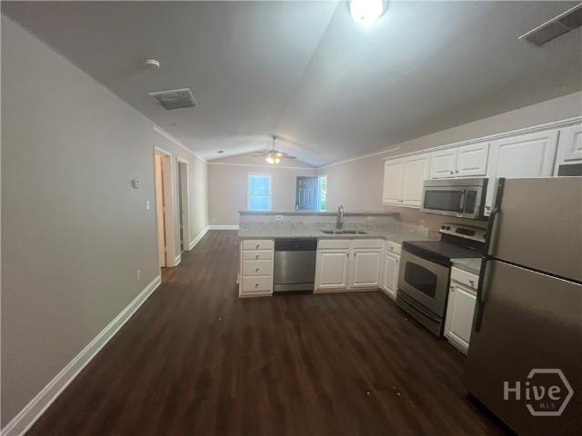 160 Fair Oaks