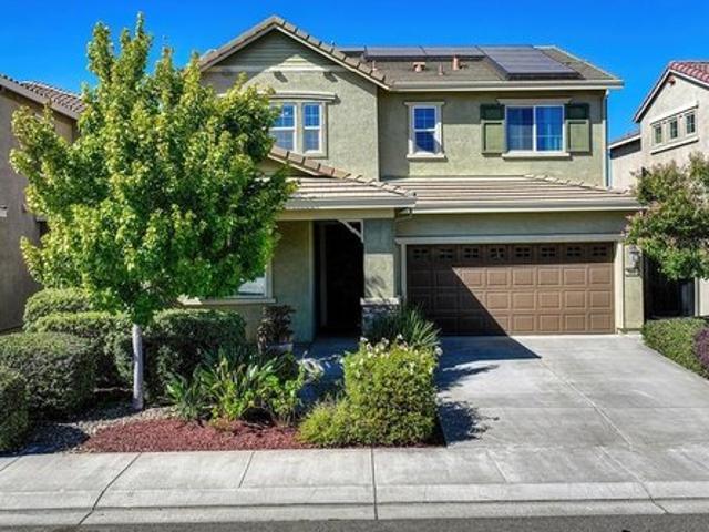 160 Kodiak Dr, Vacaville, CA 95687