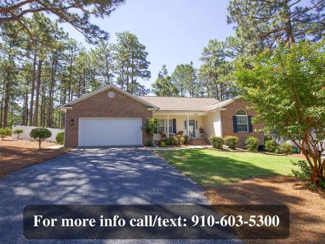 160 Kingswood Cir, Pinehurst, NC 28374