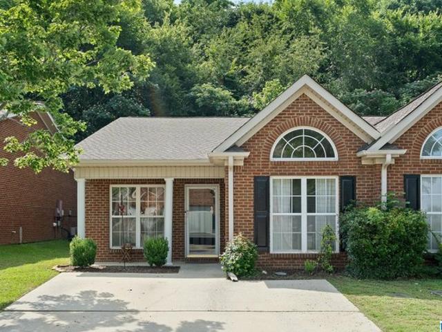 160 Hayesbury Ln, Pelham, AL 35124