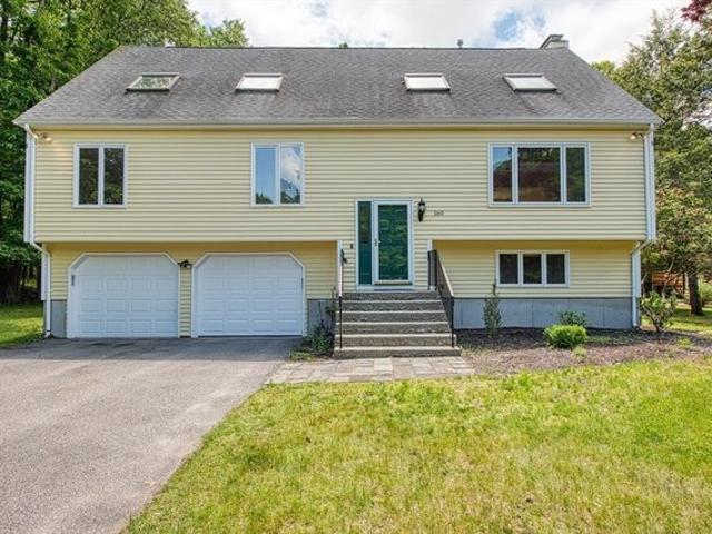 160 Hampton Rd, Sharon, MA 02067