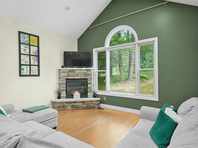 160 Hunters Ridge