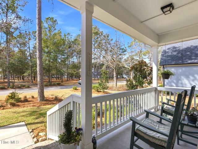 160 Lockhaven Drive SE