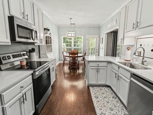 160 Lake Forest Way